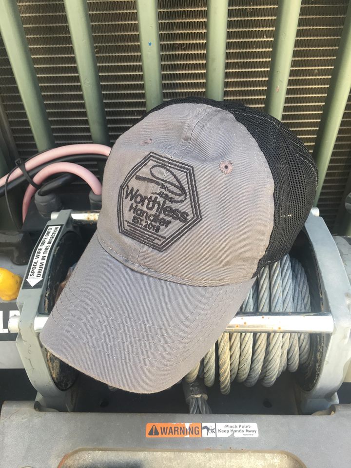 Lowpro mesh-back logo hat – Worthless Handler